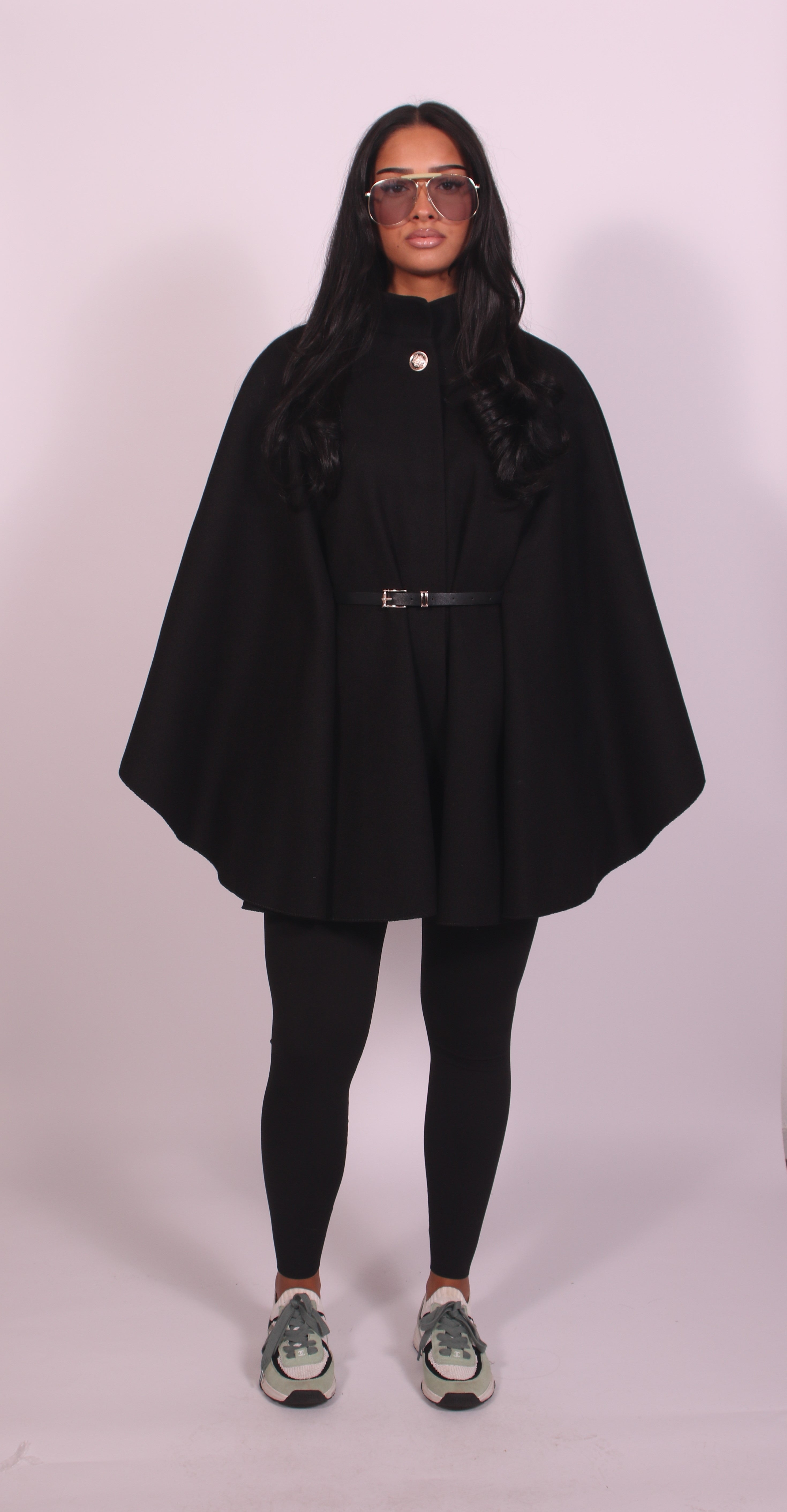Classy cape Black – Cantik Clothing